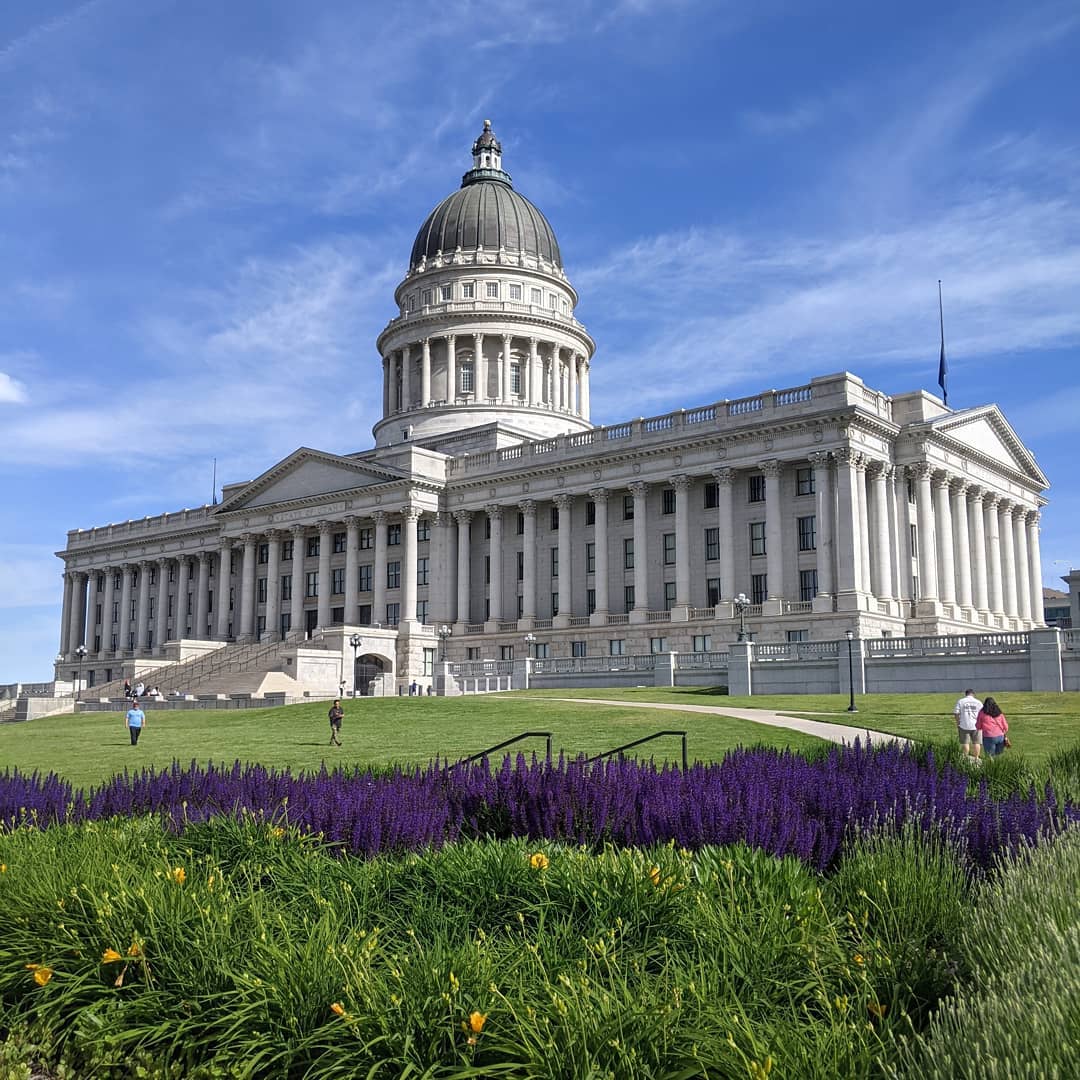 Yellowstone/Oregon Road Trip 2021 – Travel Minimalism